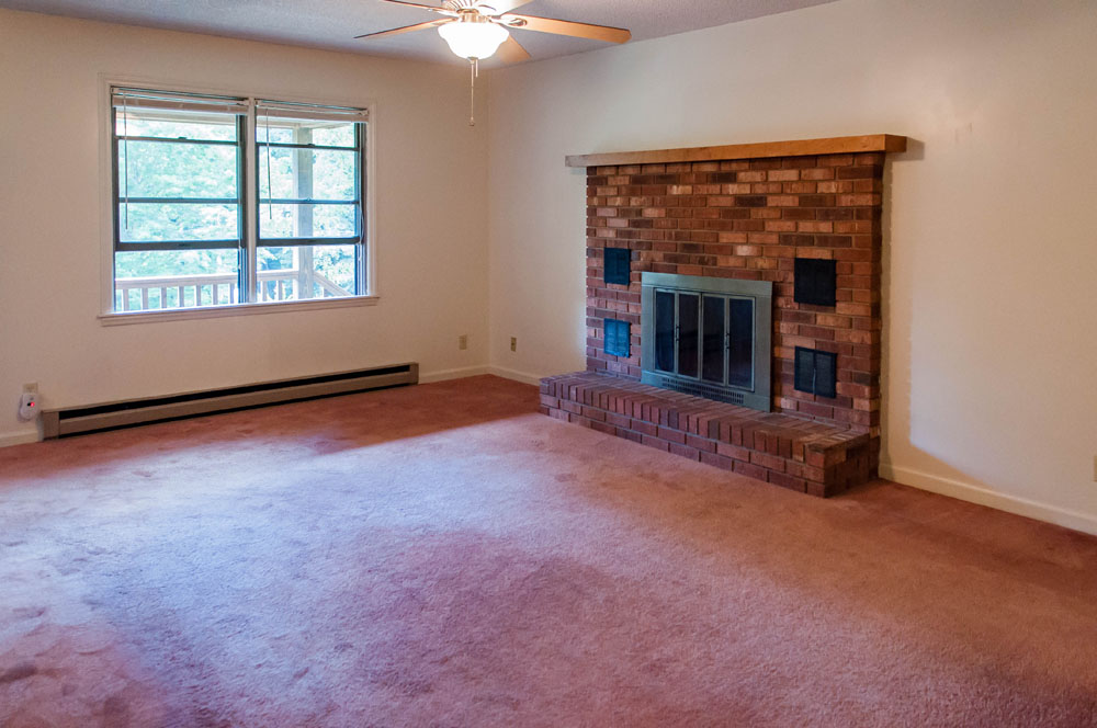 Wickham Square - Holton Mountain Rentals