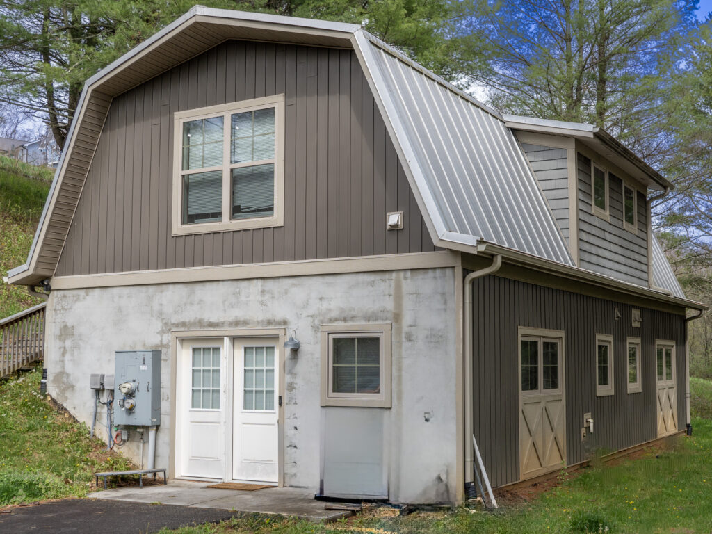 River Barn Duplexes - Holton Mountain Rentals